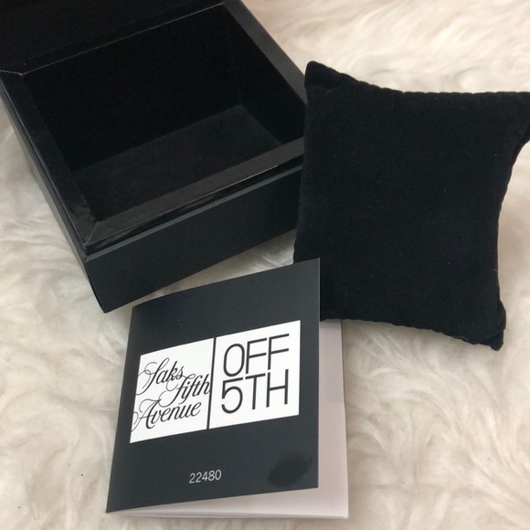 Saks Fifth Avenue | Accessories | Saks Fifth Avenue Watch Box | Poshmark